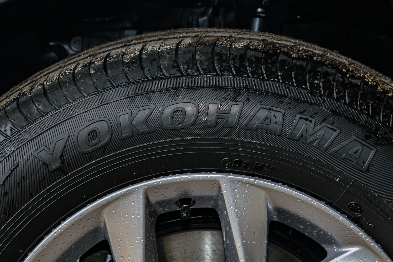 【本田CR-V240TURBO 两驱智领版 5座前轮胎品牌图片-汽车图片大全】-易车