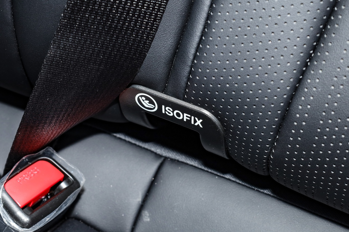 【海豚智驾版 520km 骑士版儿童座椅接口图片-汽车图片大全】-易车