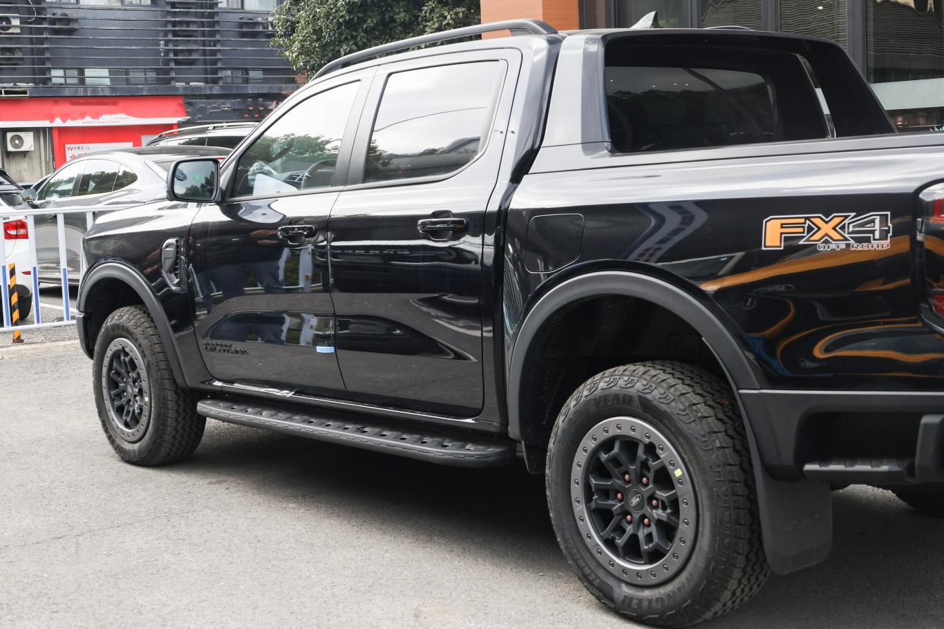 【游骑侠Ranger2.3T 自动四驱沙狐特别版 汽油外观细节图片-汽车图片大全】-易车