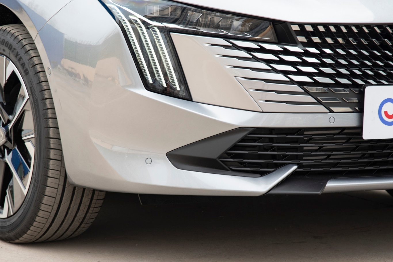 【标致508L400THP 驭动旗舰版外观细节图片-汽车图片大全】-易车