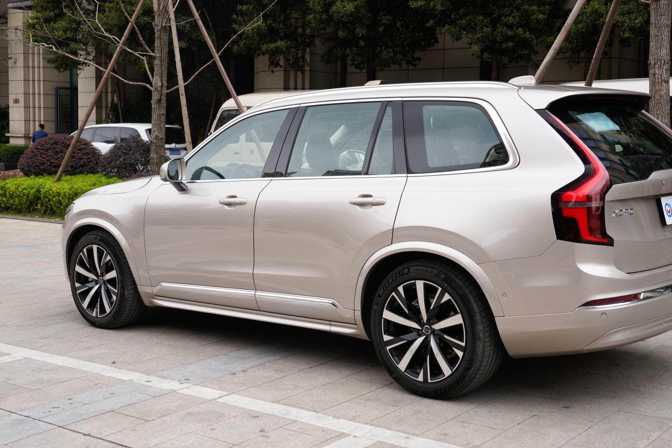 【沃尔沃XC90改款 B6 智雅豪华版 6座外观细节图片-汽车图片大全】-易车