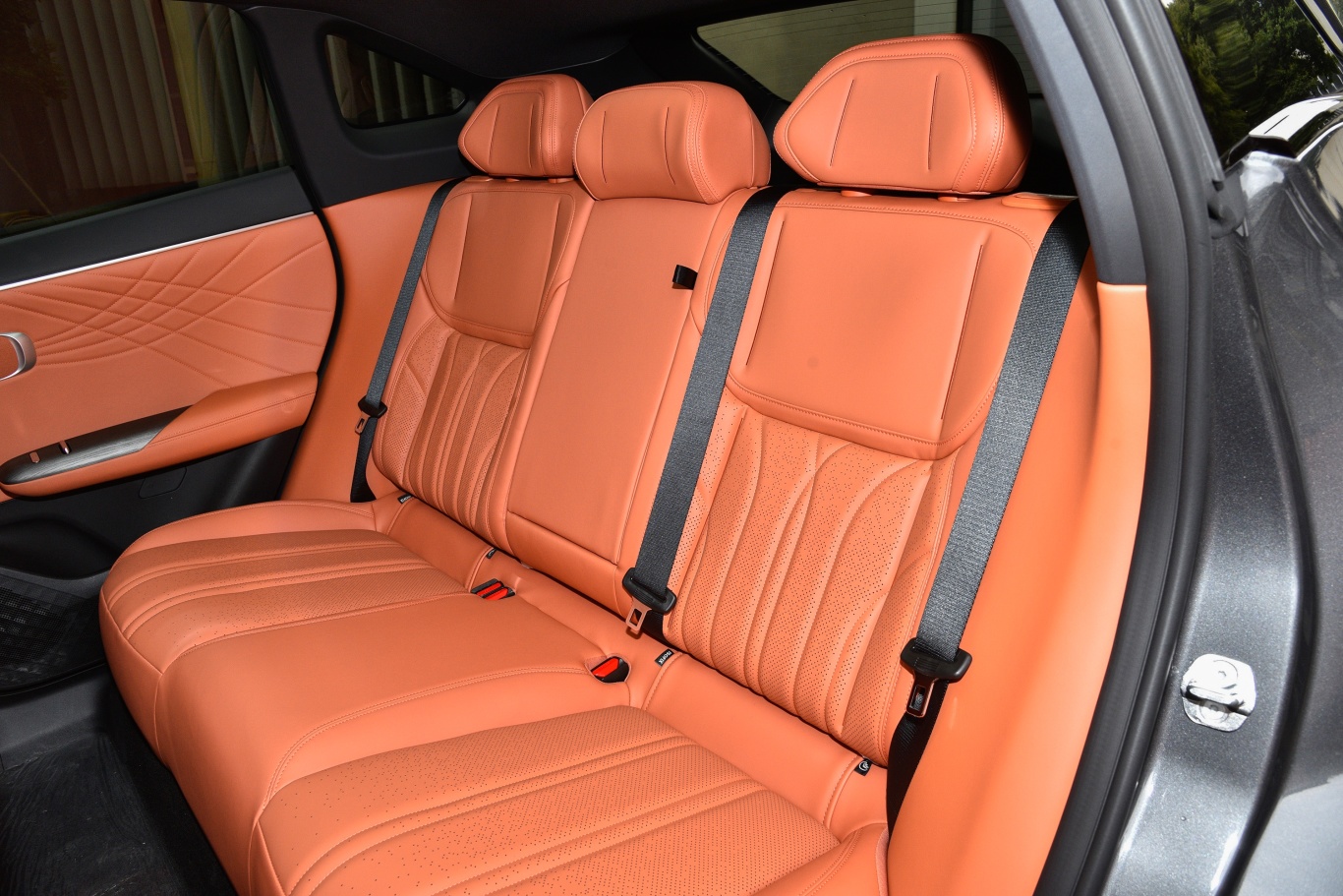 【深蓝S07增程版 285km 285Max深蓝智驾AD PRO版后排座椅图片-汽车图片大全】-易车