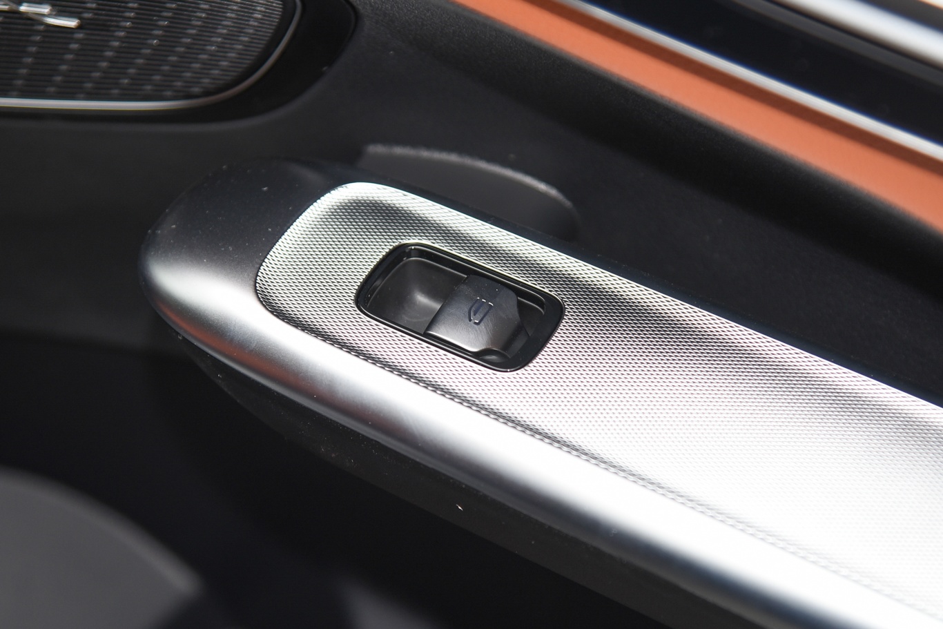 【奔驰GLC改款 GLC 260 L 4MATIC 动感型 5座副驾驶位图片-汽车图片大全】-易车