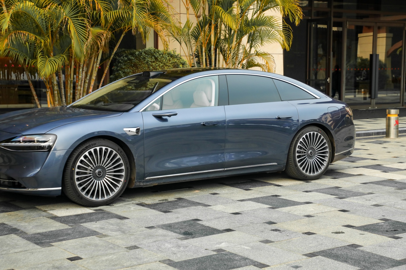 【享界S9增程版 365km 后驱Ultra外观细节图片-汽车图片大全】-易车