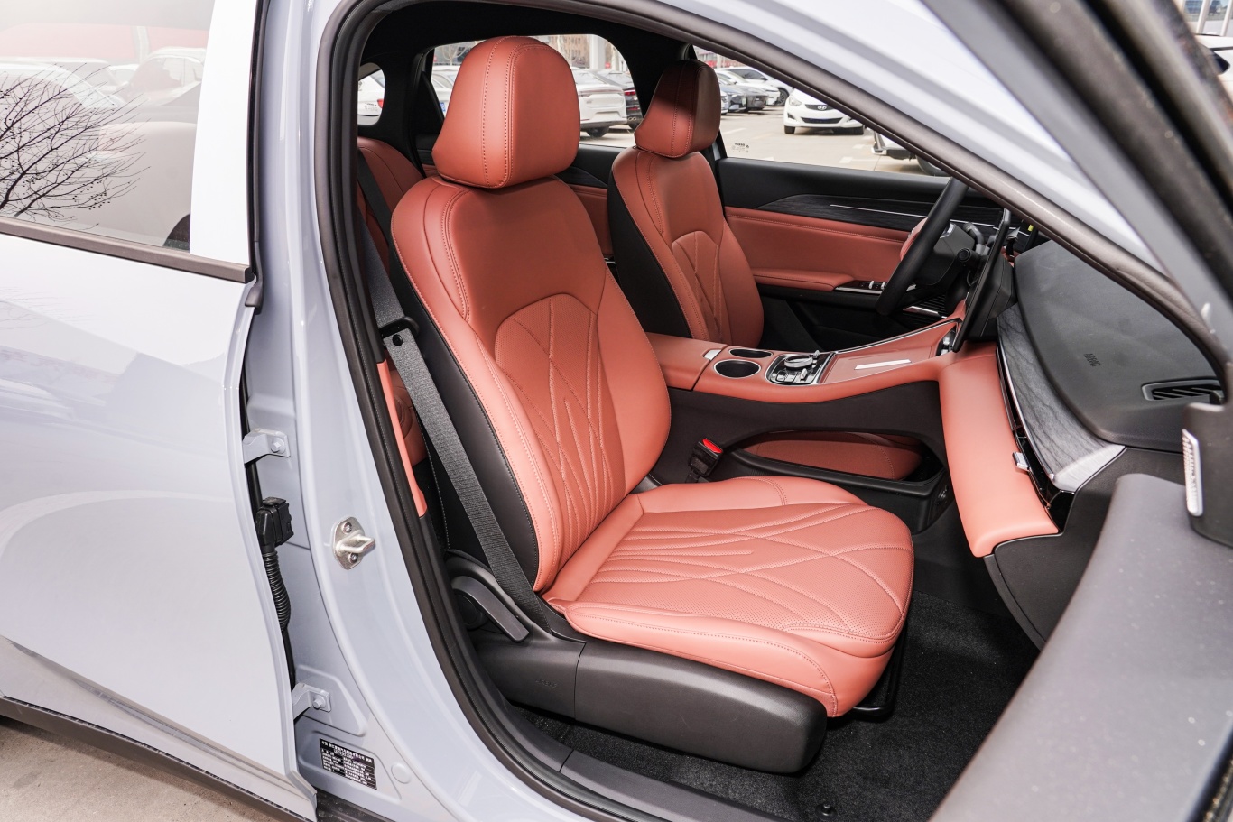 【银河L6EM-i 1.5L 60km 启航版副驾驶座椅图片-汽车图片大全】-易车