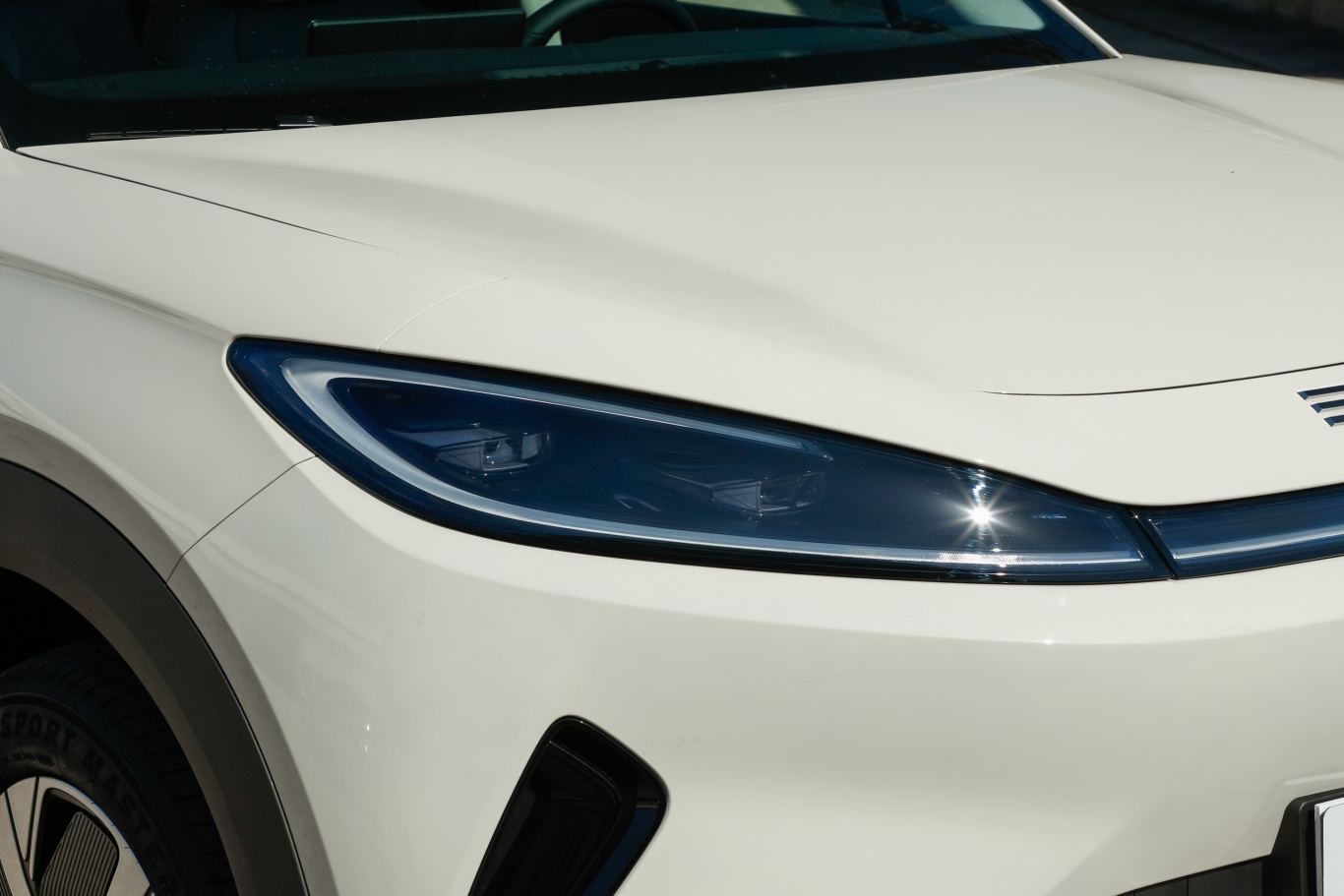 【海狮05EV520km 智航版大灯侧45度俯拍图片-汽车图片大全】-易车