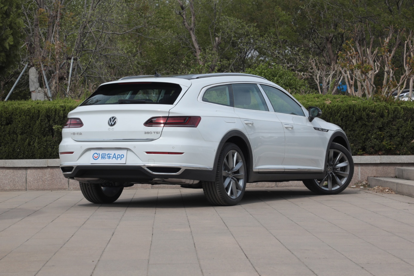 【一汽-大众CC众享款 猎装车 380TSI 猎心版侧后45度车头向右水平图片-汽车图片大全】-易车