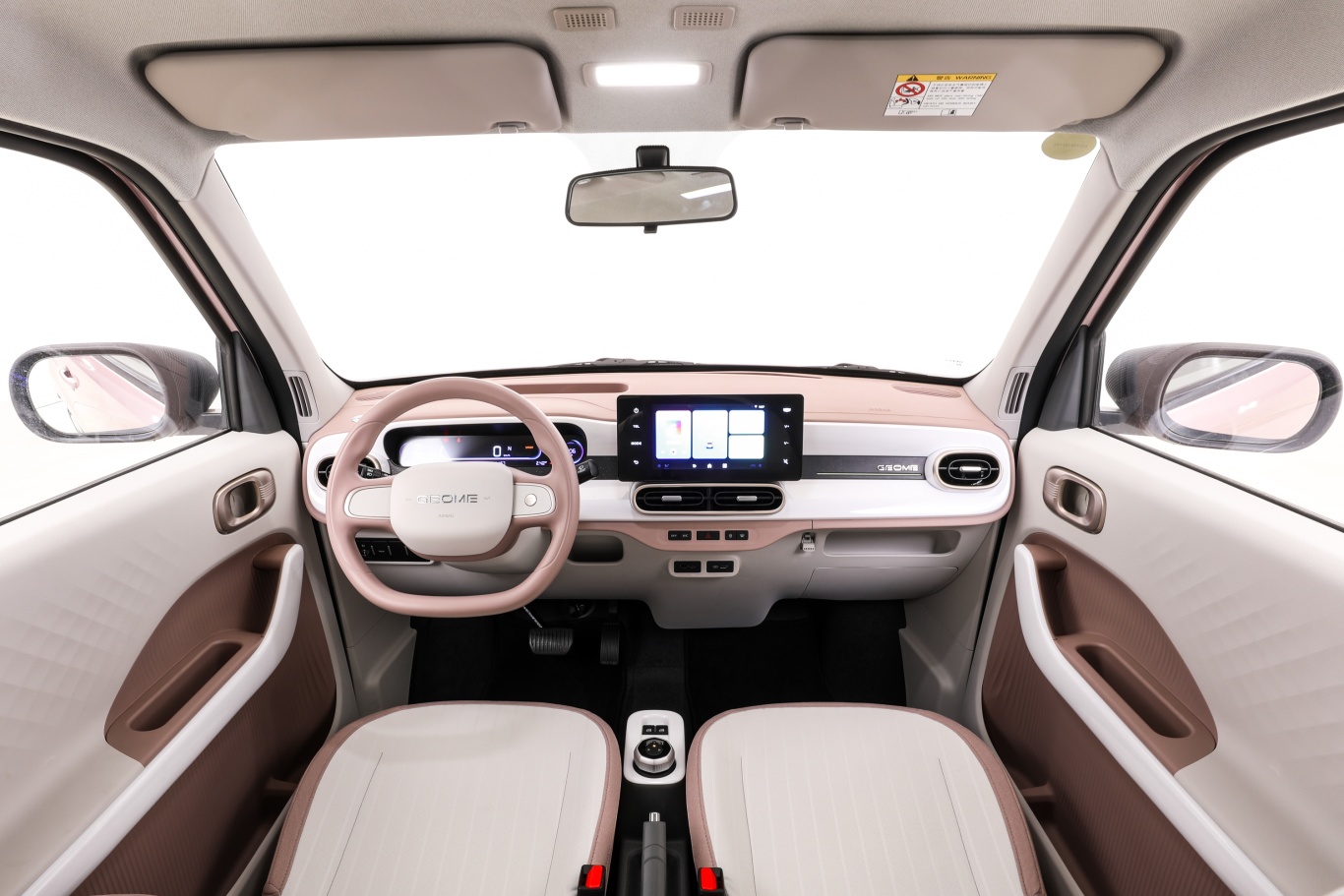 【熊猫熊猫mini 210km 元气熊内饰全景正拍图片-汽车图片大全】-易车