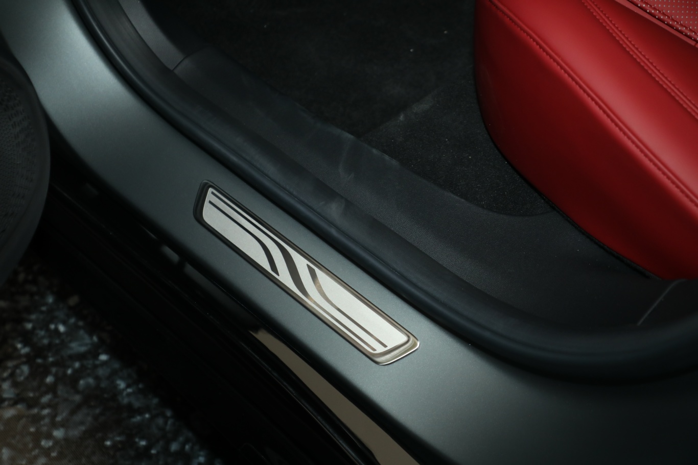 【风云A9L1.5T 200km 四驱高能巅峰版后排空间图片-汽车图片大全】-易车