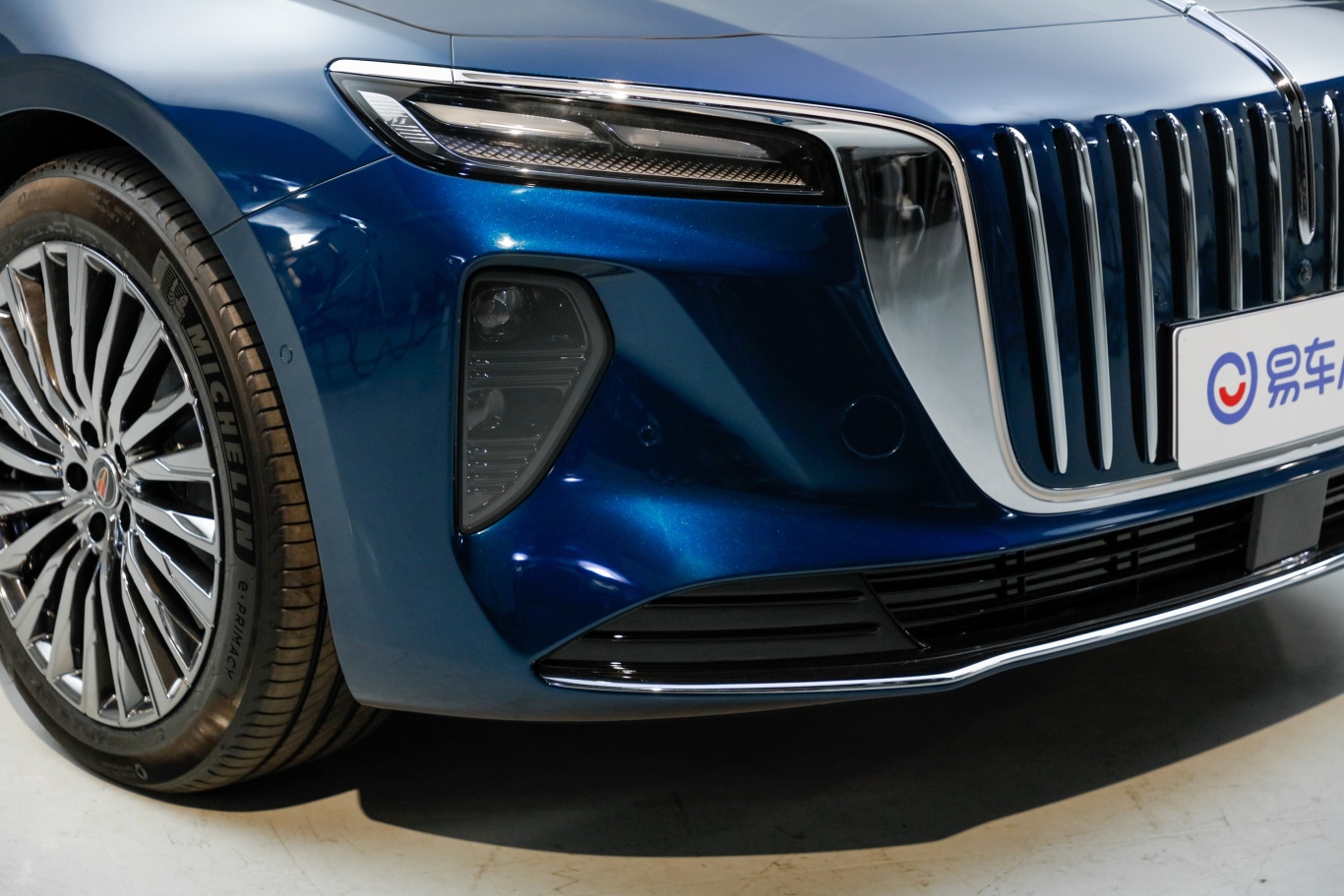 【红旗H9 PHEV标准版外观细节图片-汽车图片大全】-易车