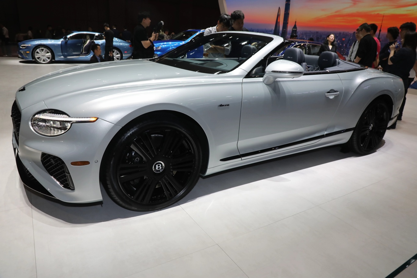 【欧陆4.0T GT V8 敞篷雅度版外观图片-汽车图片大全】-易车