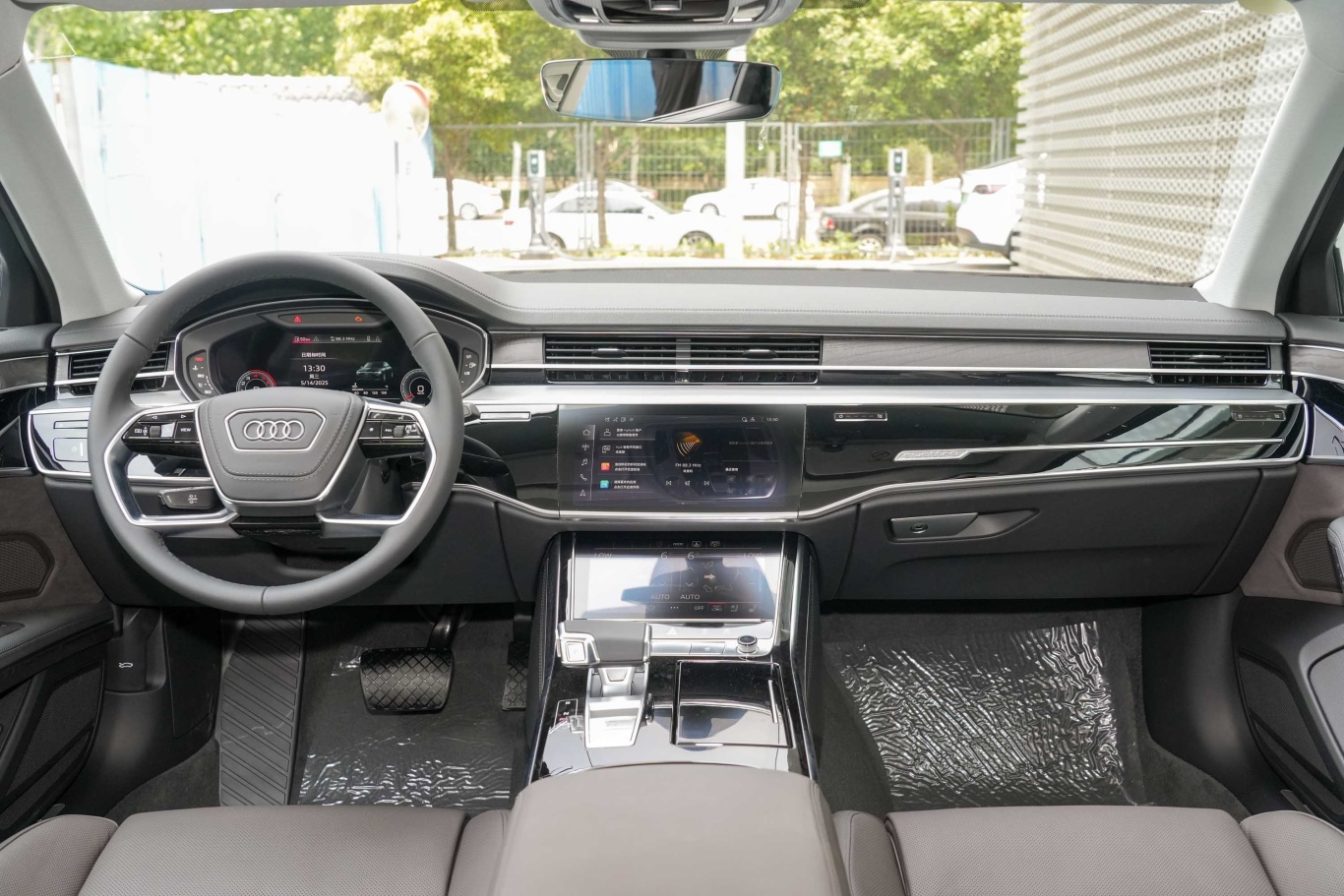 【奥迪A8改款 A8L 45 TFSI quattro 豪华型中控台整体图片-汽车图片大全】-易车