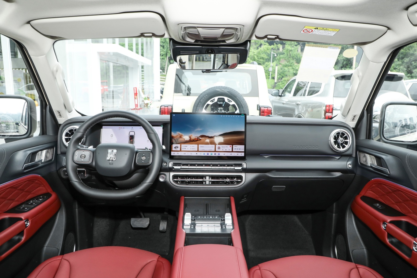 【坦克300新能源2.0T Hi4-T内饰全景正拍图片-汽车图片大全】-易车