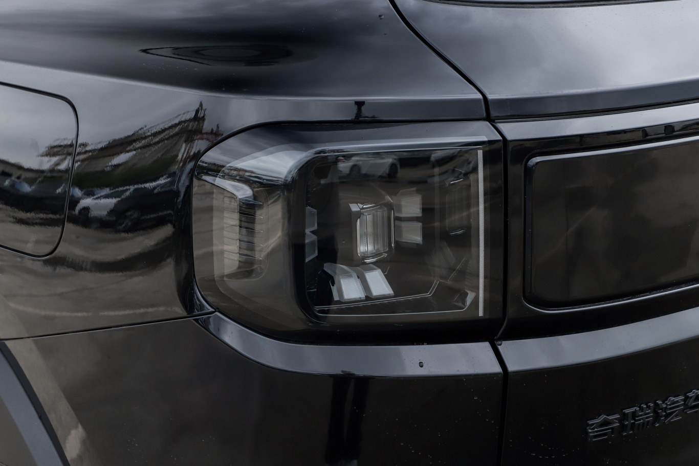 【山海T11.5T 226km 前驱穿越版尾灯侧45度俯拍图片-汽车图片大全】-易车