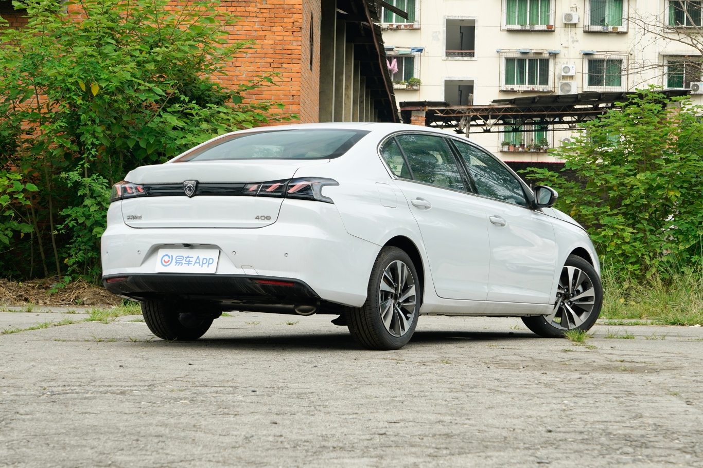 【标致408龘龘款 360THP 拉图版侧后45度车头向右水平图片-汽车图片大全】-易车