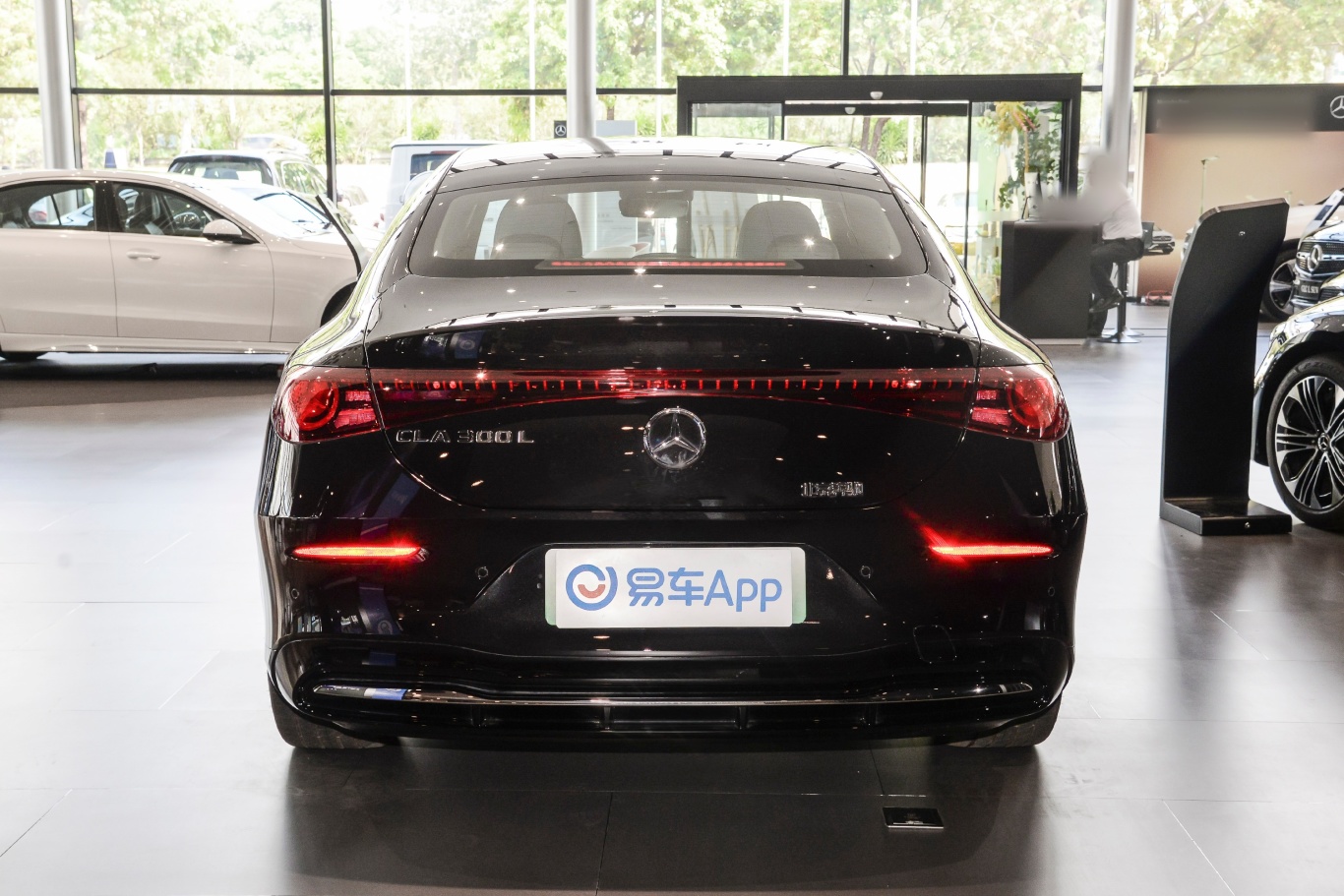 【奔驰CLA新能源CLA 300 L 超长续航领智版正后水平图片-汽车图片大全】-易车