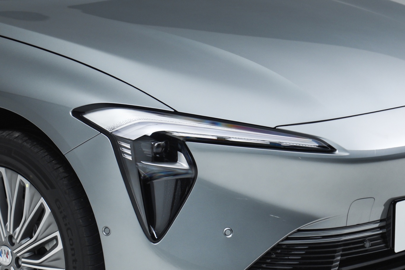 【别克至境L7302km 艾维亚大灯侧45度俯拍图片-汽车图片大全】-易车