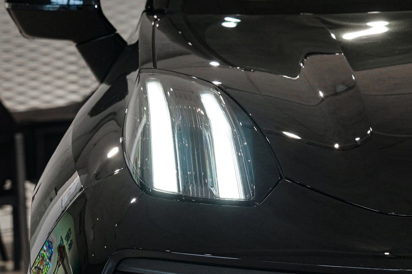 【领克09MHEV 2.0T 四驱探索版Ultra外观灯组图片-汽车图片大全】-易车