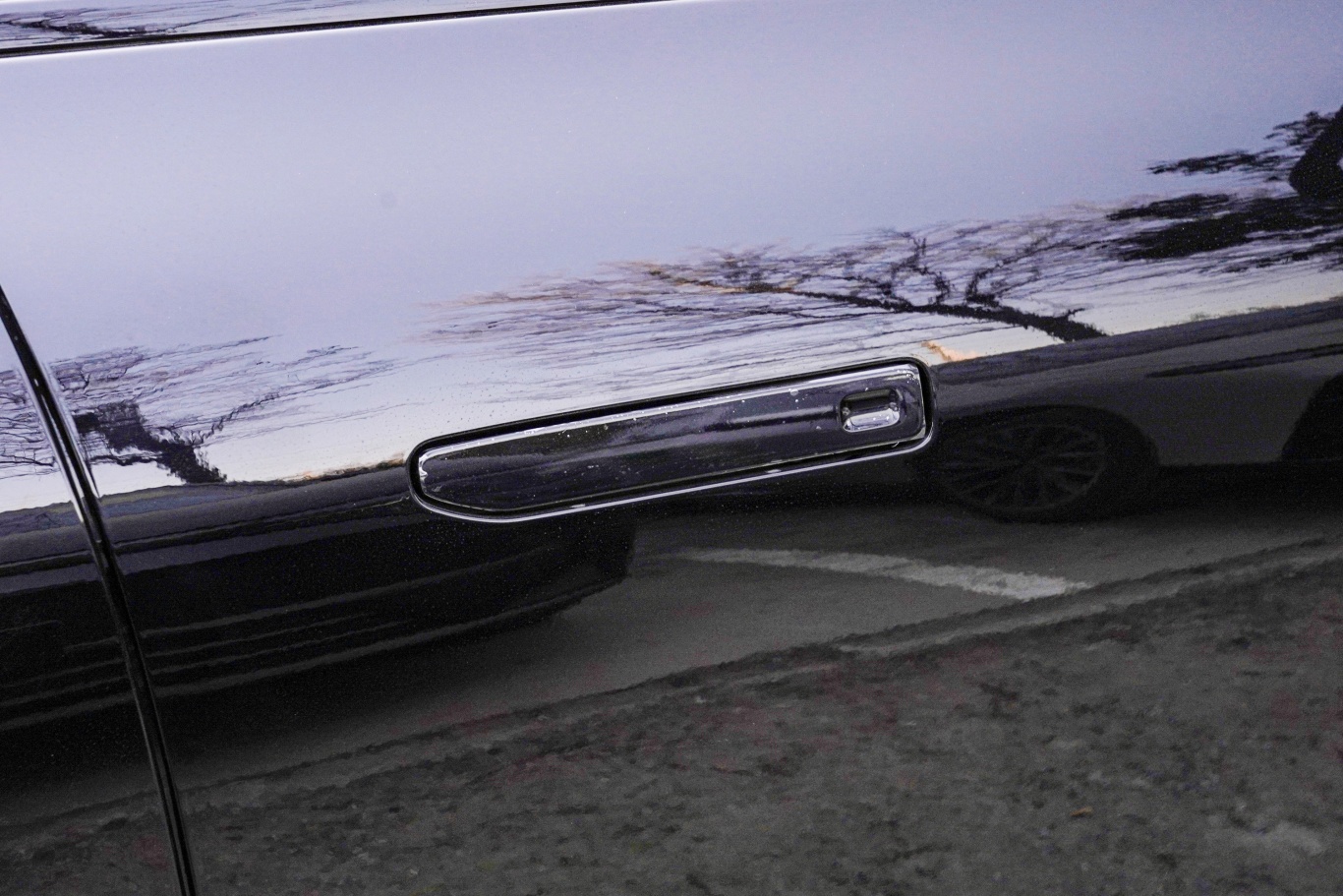 【零跑Lafa5515km Plus外观细节图片-汽车图片大全】-易车